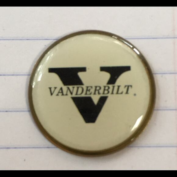 Eisinger Smith | Accessories | Vintage Vanderbilt Commodores Golf Ball ...
